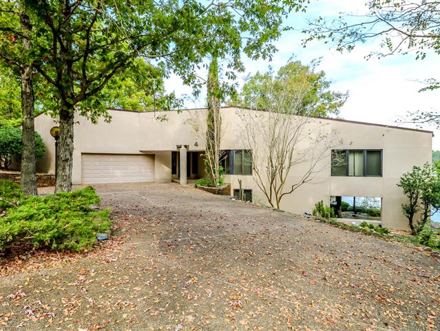 4 Guindola Place