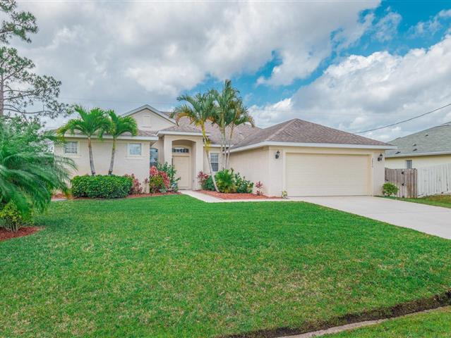 2834 SW Rosetta Street