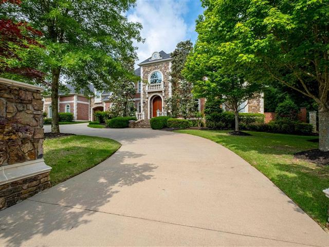 20 Spring Valley Lane